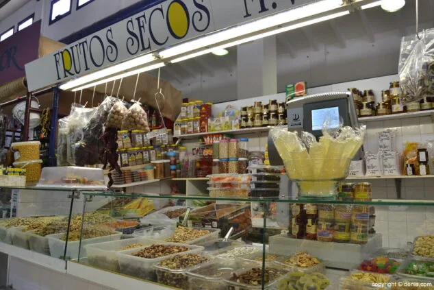 Municipal Market: hours, shops and location of the Dénia market