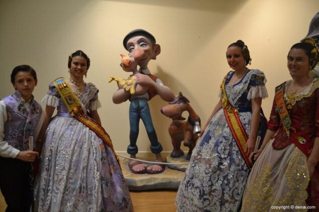 Inauguración exposición del Ninot 2015 - Ninot infantil de la falla ...