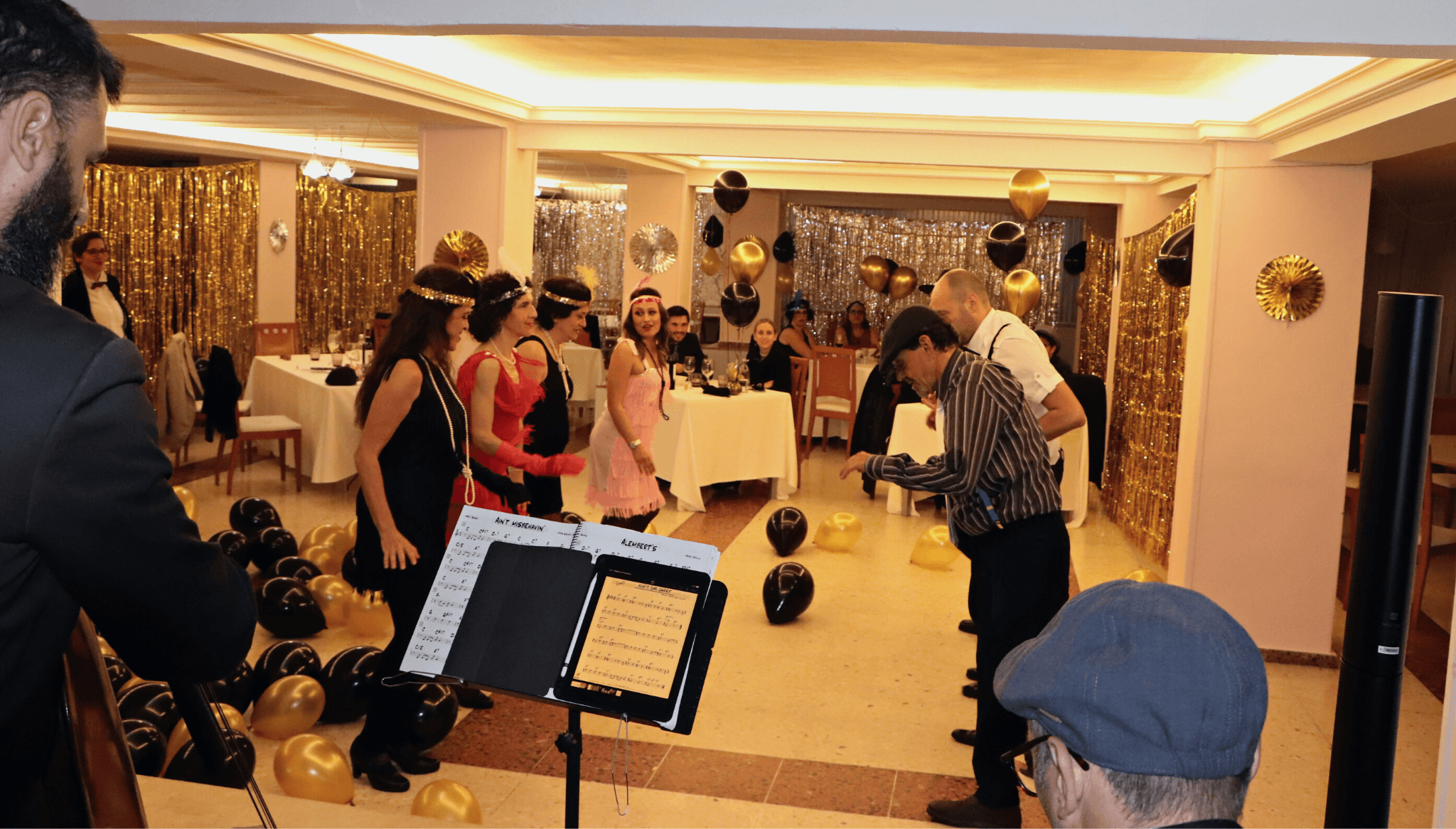Fête et danse inspirées des années 20 - Dénia.com