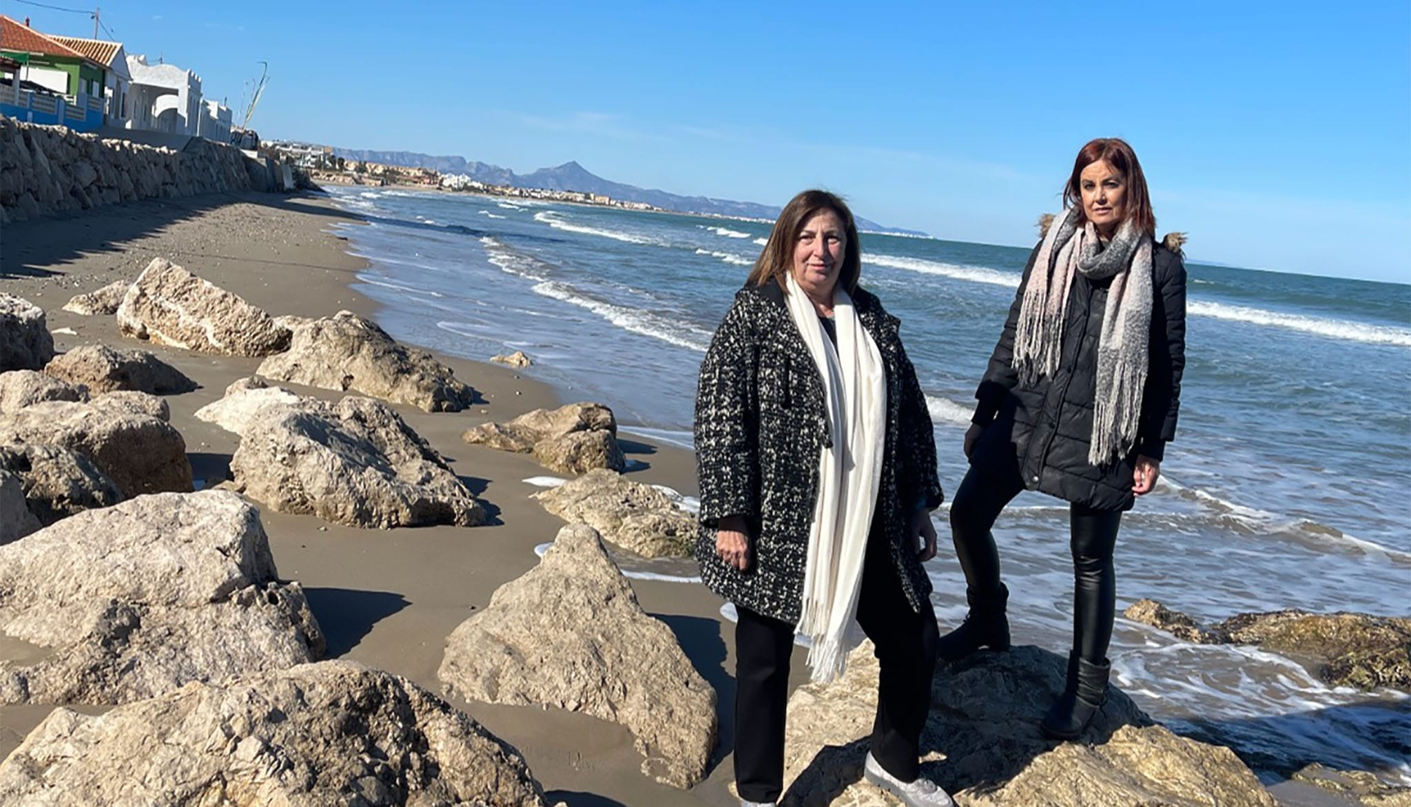 Pepa Font y Elisa Diaz en Les Deveses - Dénia.com