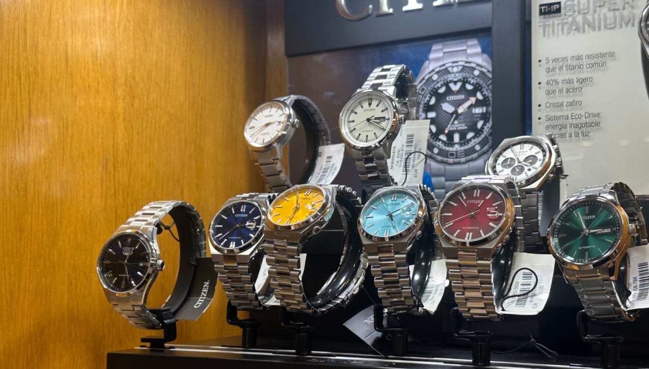 Relojes con esferas de colores Citizen - Dénia.com